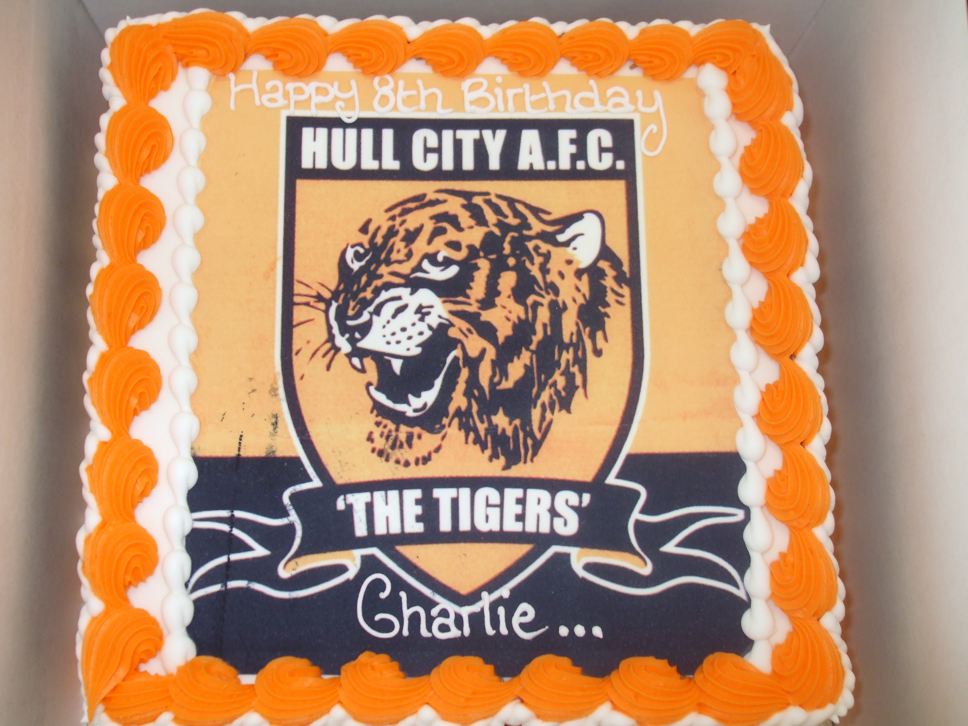 » Birthday & Celebration Cakes